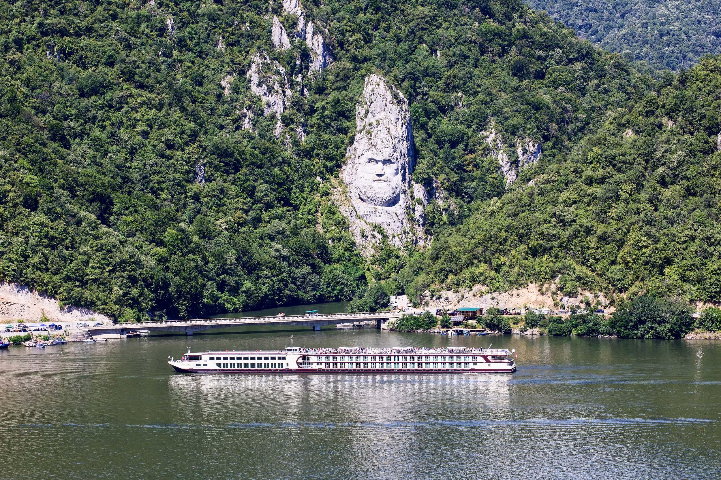 Flusskreuzfahrt mit MS Nestroy von Bukarest nach Wien | Berge & Meer